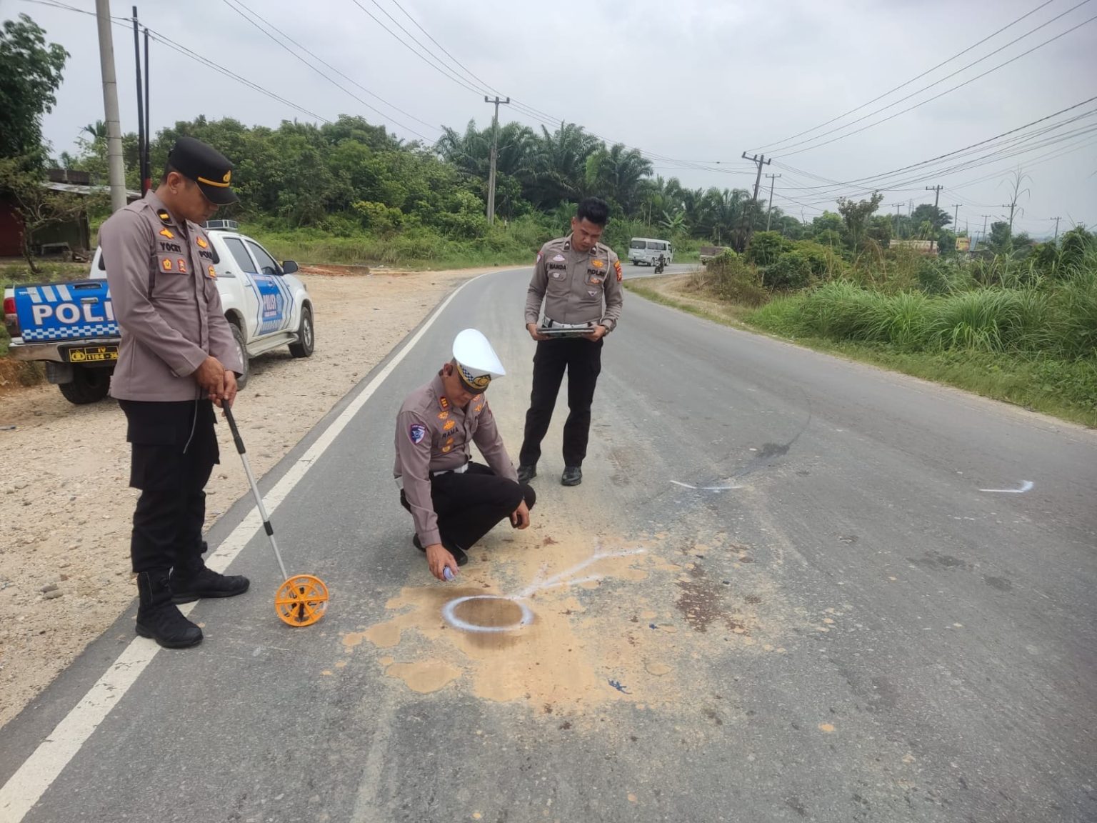 Sat Lantas Polres Kuansing Evakuasi Korban Kecelakaan Lalu Lintas ...